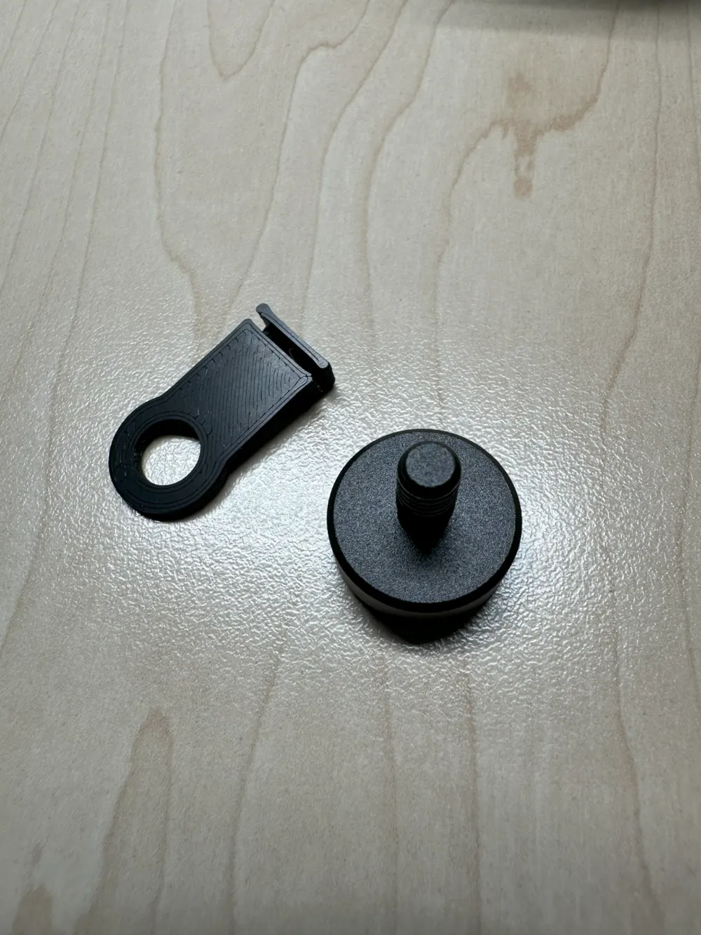 Temp Sensor clip for pc case Cougar Blazer by db77x1 - MakerWorld