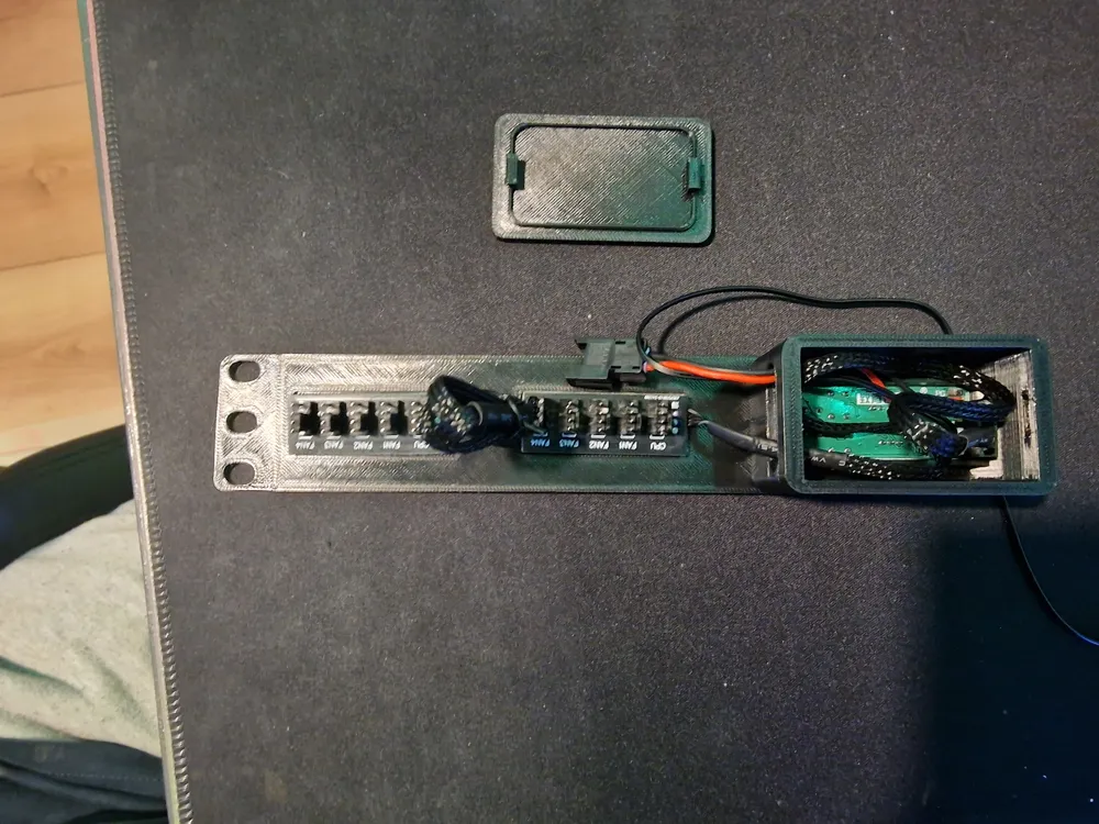 10" Rack 1U Fan Controller Panel by RyzerPhenix MakerWorld: Download ...