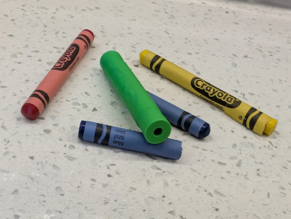 crayon sleeve - holder - Free 3D Print Model - MakerWorld