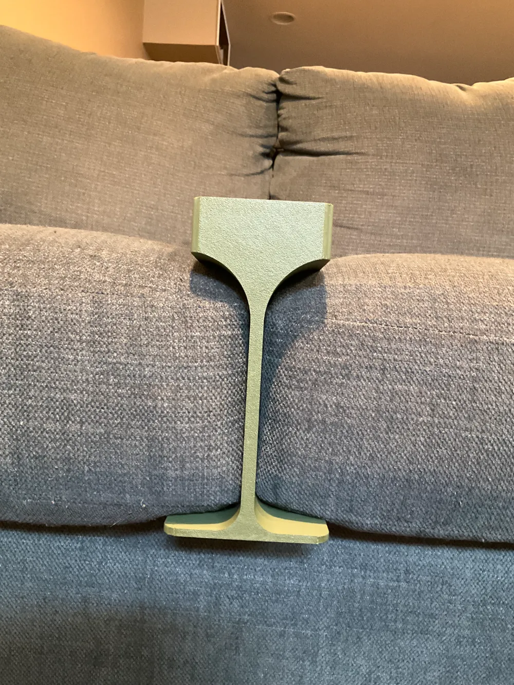 Couch Caddy - Free 3D Print Model - MakerWorld