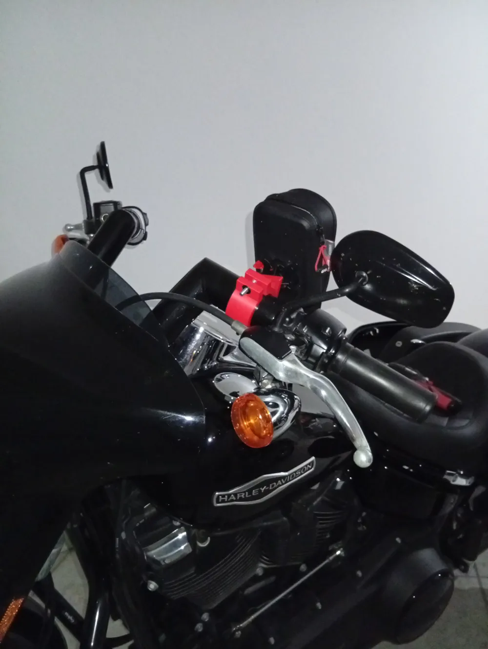Phone Holder for 2inch handlebar - Free 3D Print Model - MakerWorld