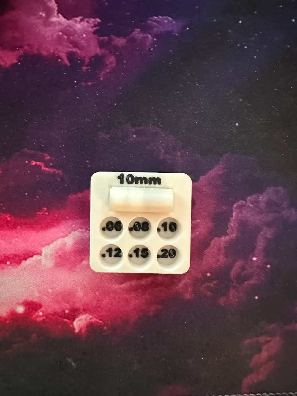 Gridfinity 1x1 Clearance Test 10mm Rod by AbombDesigns - MakerWorld