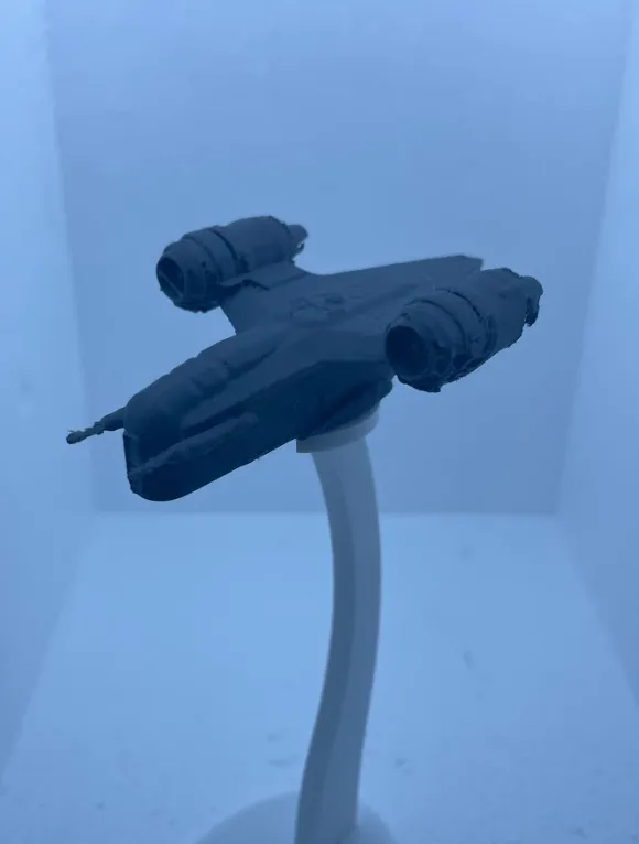 CRESTA DE RAZOR - El Mandaloriano por Nagoh Creative MakerWorld: Descarga Modelos 3D Gratuitos