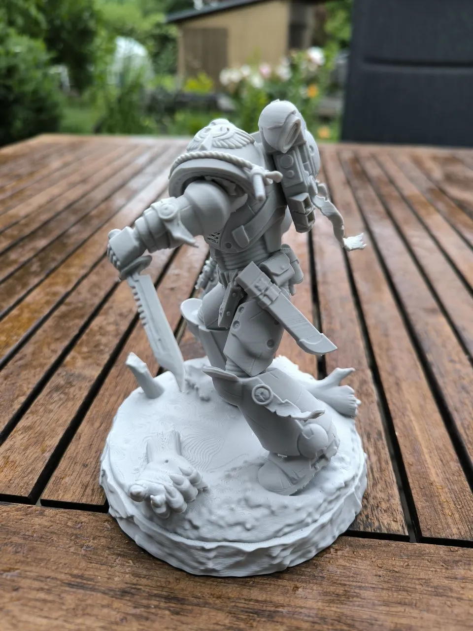 BLOOD ANGELS SERGEANT( war hammer 40) - Free 3D Print Model - MakerWorld