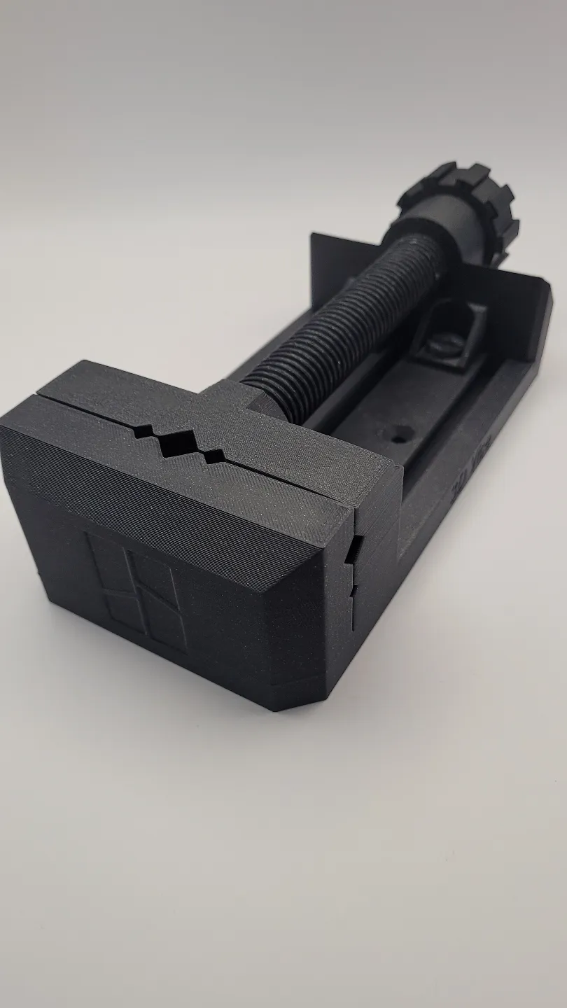 3D Vise - 100% 3D printed vise by teletrollet - MakerWorld