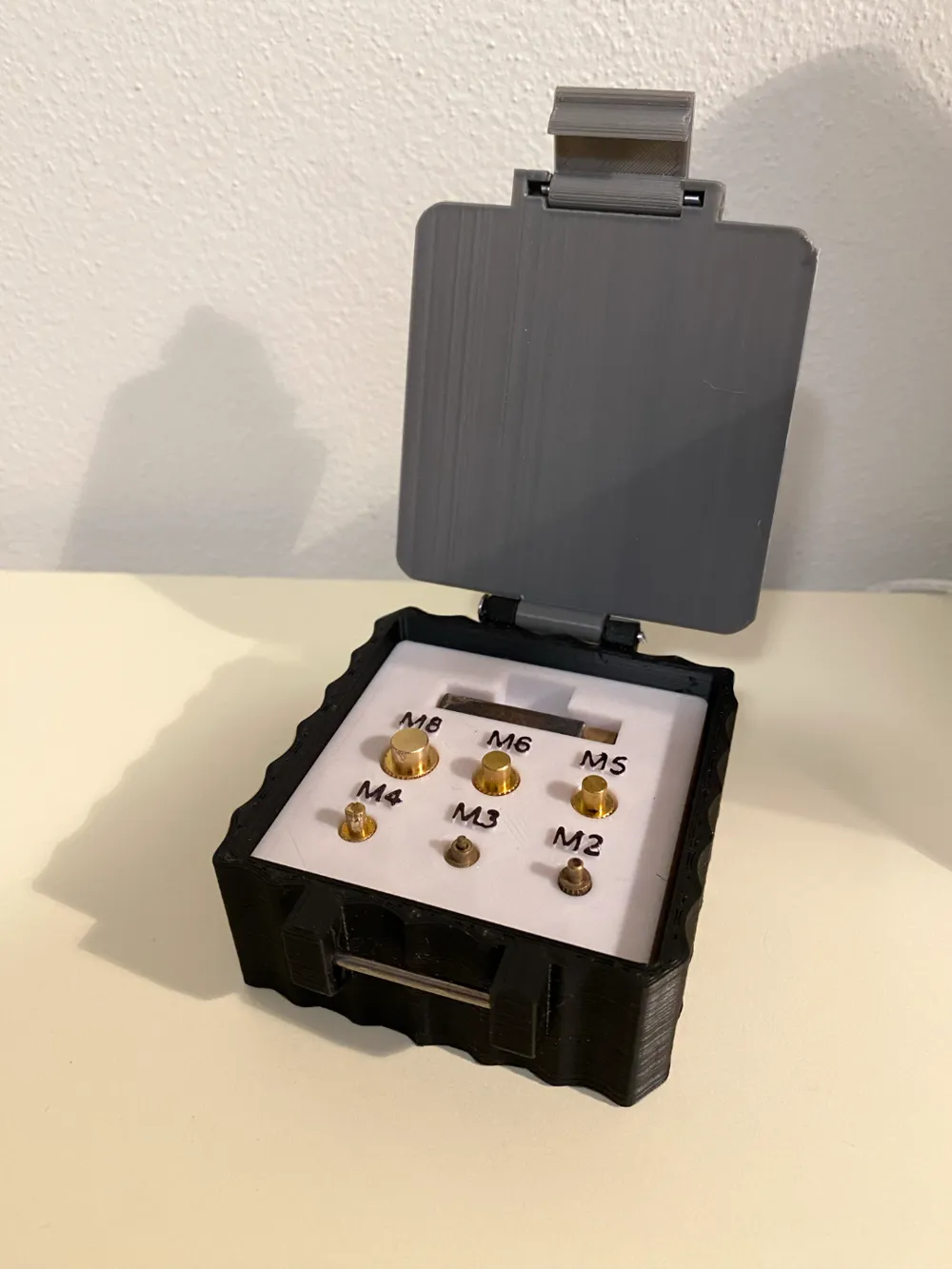Soldering tip box for threaded inserts by ducaapple - MakerWorld