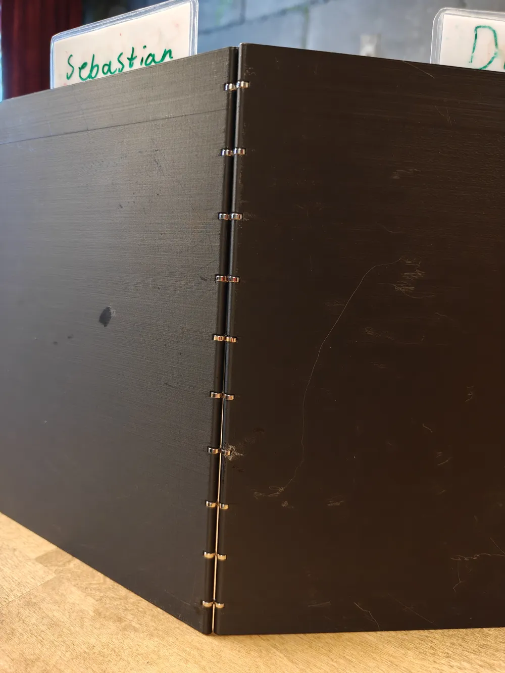 Magnetic DM / GM Screen with initiative trackers - Free 3D Print Model ...