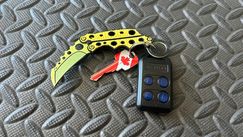 Keyring Karambit X Balisong Butterfly Knife Fidget by iczfirz ...