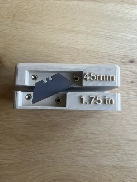 Leather Belt Cutter – 45mm / 1.75 in–Stanley Blade - Free 3D Print ...