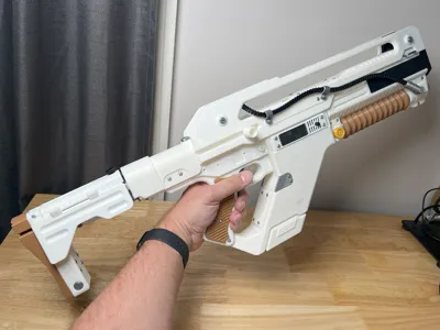 F44AA Pulse Rifle from Alien: Romulus by Neebick MakerWorld: Download ...