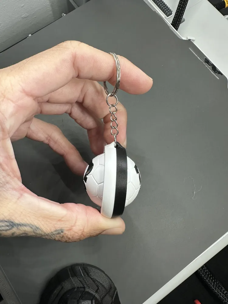 FIFA 2026 Spinning Multicolored Keychain - Free 3D Print Model - MakerWorld