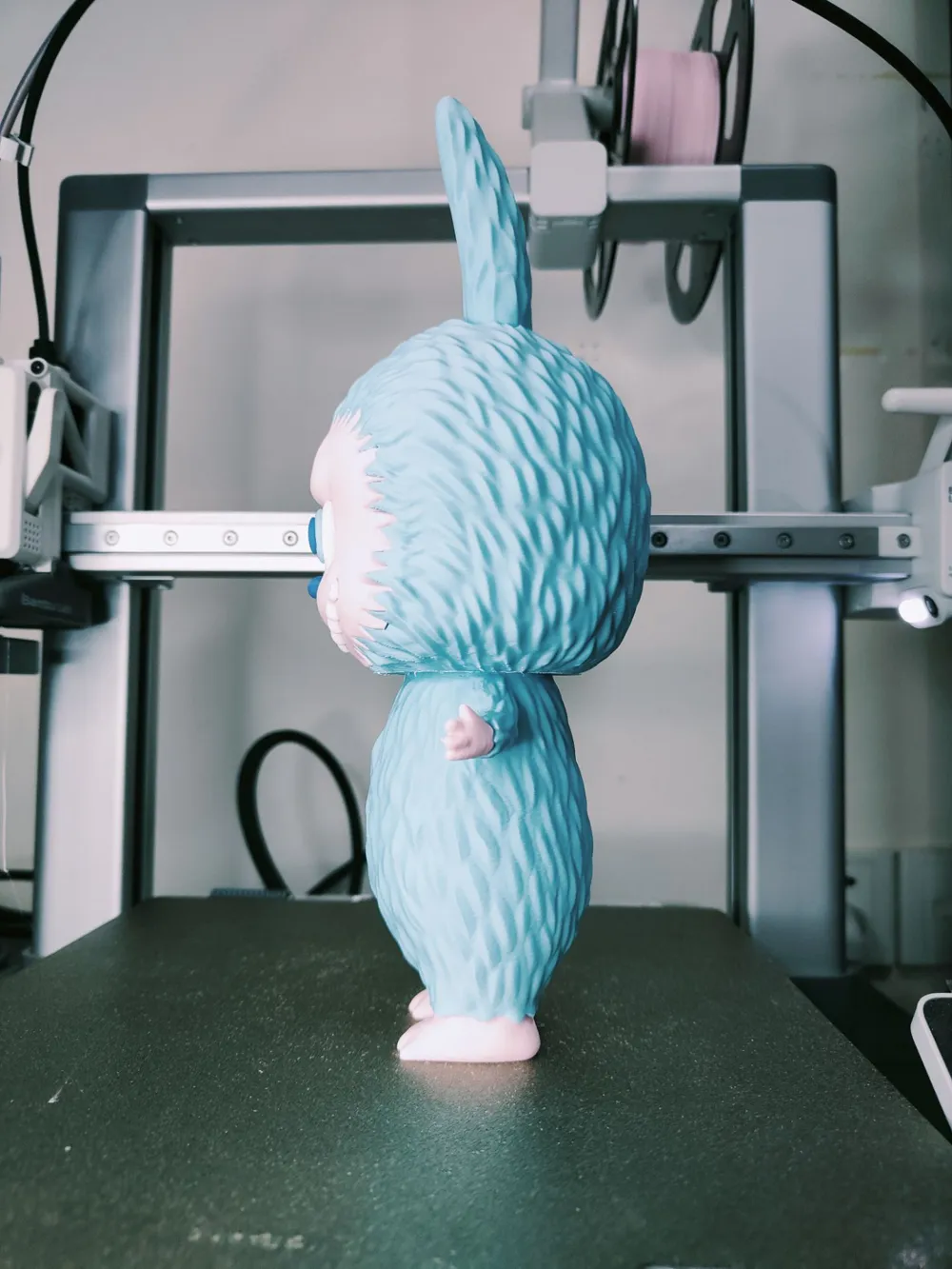 A 108-million-dollar Labubu Generation 1 multicolor print by 王铁锤 ...