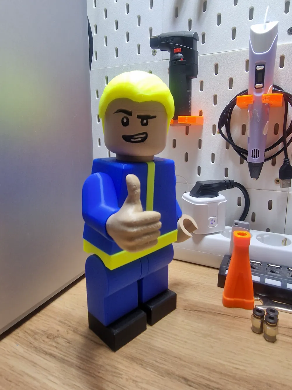 Fallout Vault Boy Big Brick Figure FIG Vaulttec by 3DMetalCave - MakerWorld