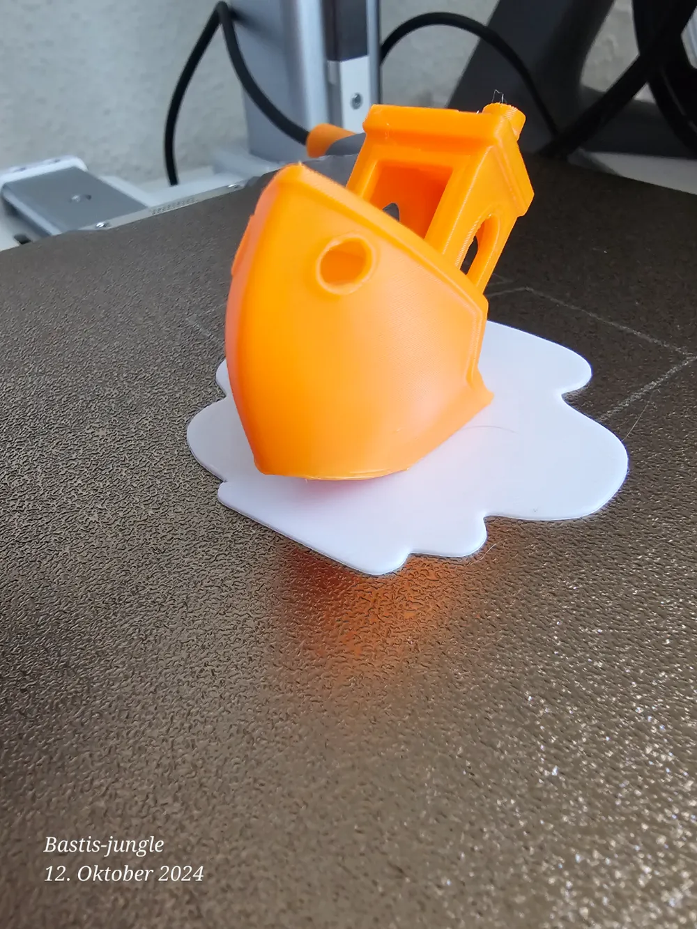Sinking BENCHY Remixed by Bastis-jungle - MakerWorld