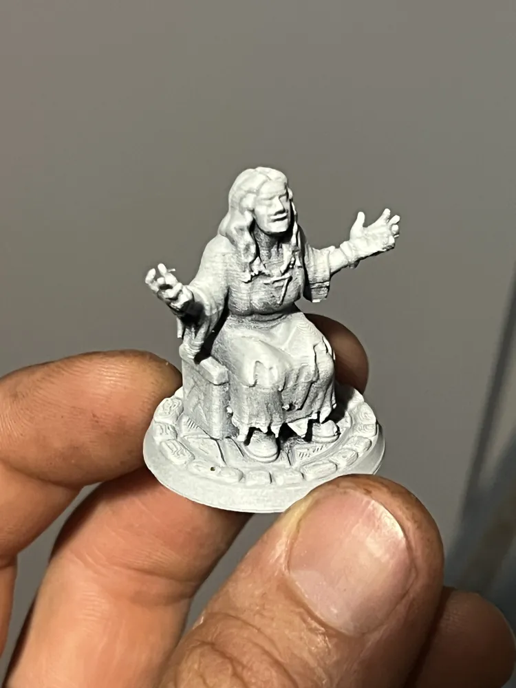 Dungeons & Dragons miniature devotee by lagalerylab MakerWorld ...