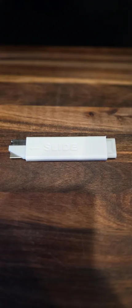 Box Cutter (Single-Edge Razor Blade) - Free 3D Print Model - MakerWorld