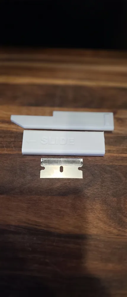 Box Cutter (Single-Edge Razor Blade) - Free 3D Print Model - MakerWorld