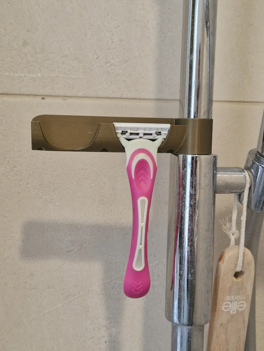Shower Razor Holder by Deto - MakerWorld