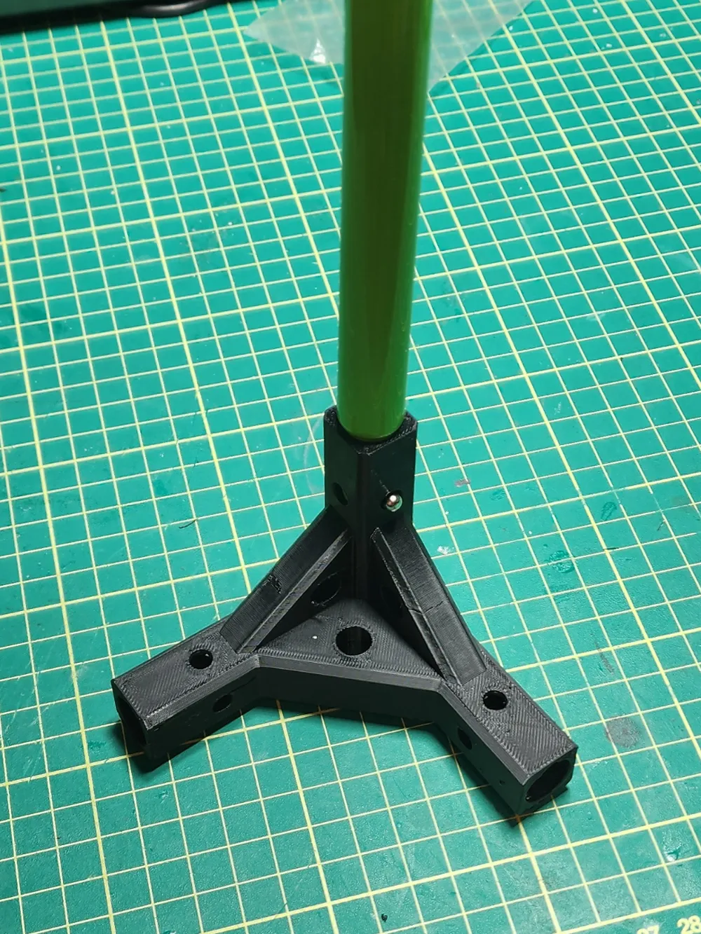 vivosun greenhouse 3 way pole connector by Nick_A MakerWorld: Download ...