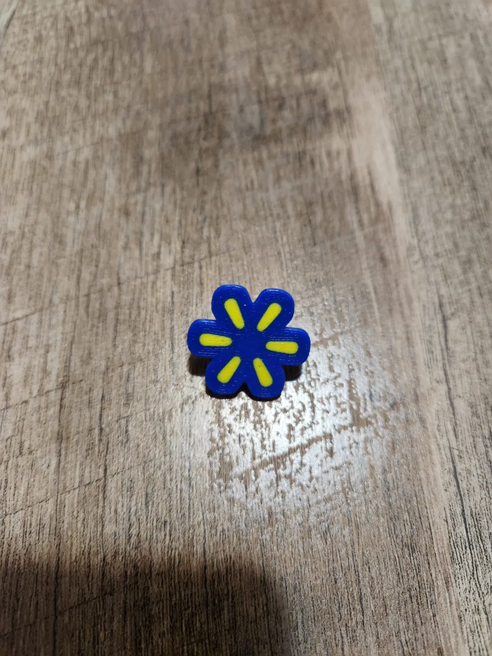 Walmart logo pin by Bromigo77 - MakerWorld