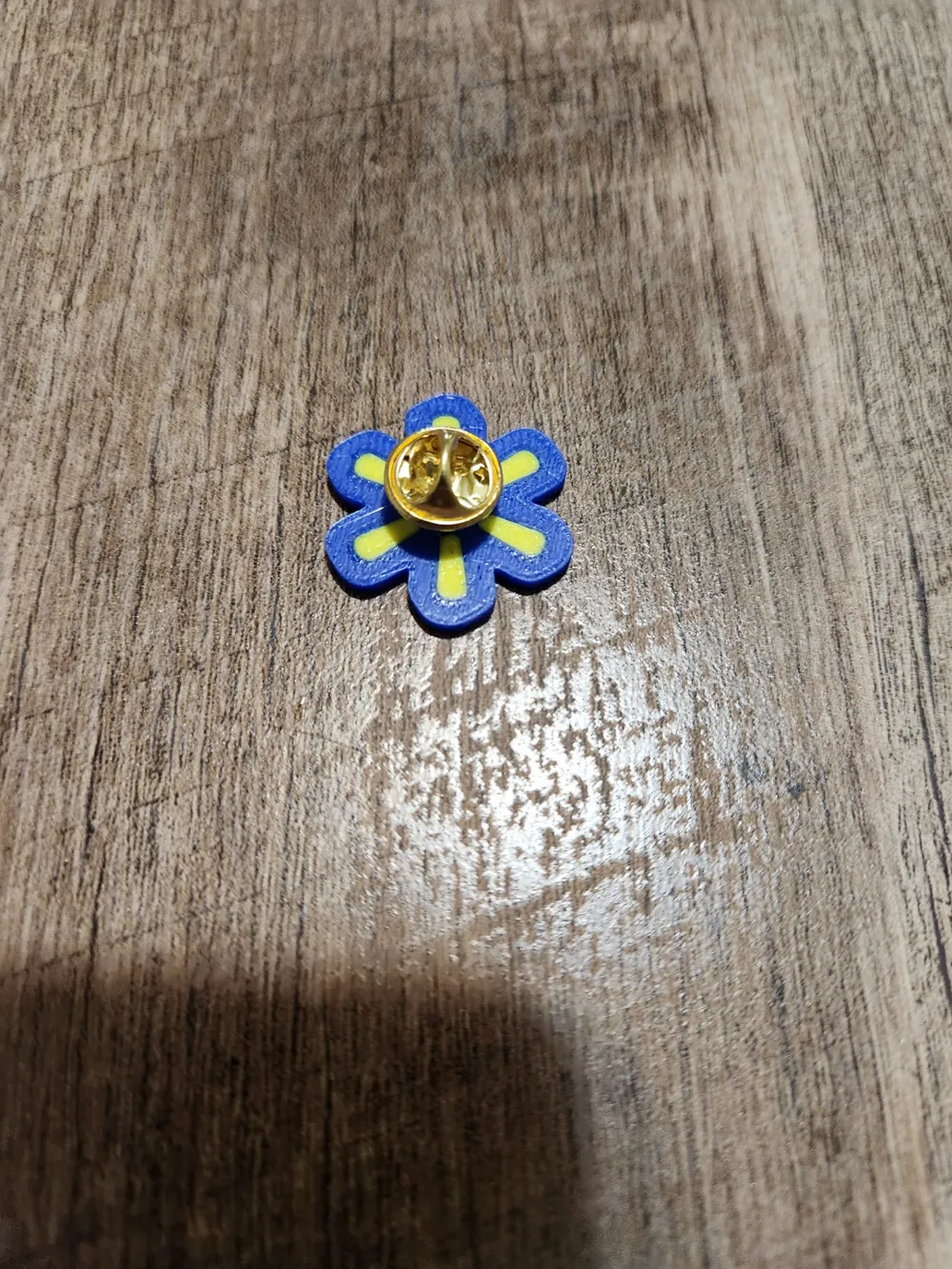 Walmart logo pin by Bromigo77 - MakerWorld