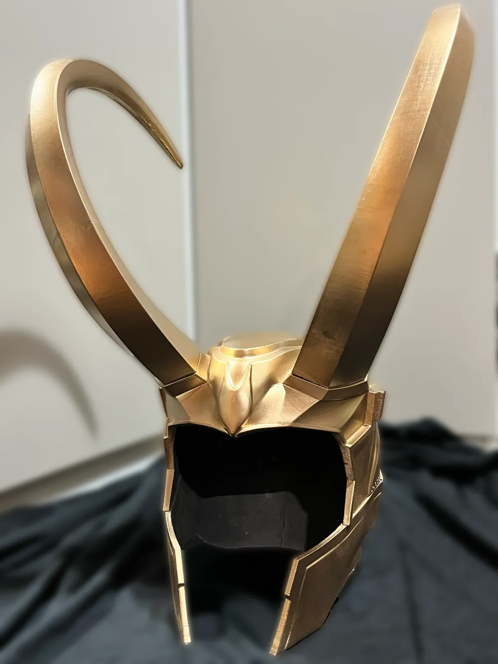 Loki Helmet – Assemblable Parts Version - Free 3D Print Model - MakerWorld