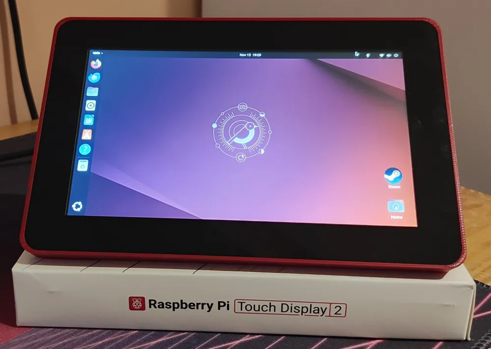 Desktop Case for Raspberry Pi 7" Touch Display 2 by CreationThroughChaos MakerWorld: Download ...