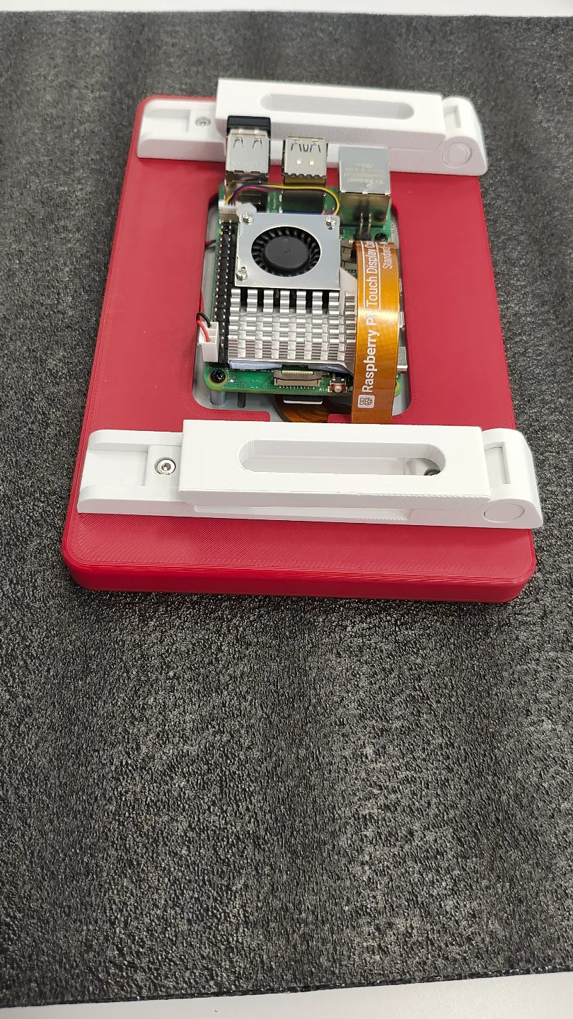 Desktop Case for Raspberry Pi 7" Touch Display 2 by CreationThroughChaos MakerWorld: Download ...