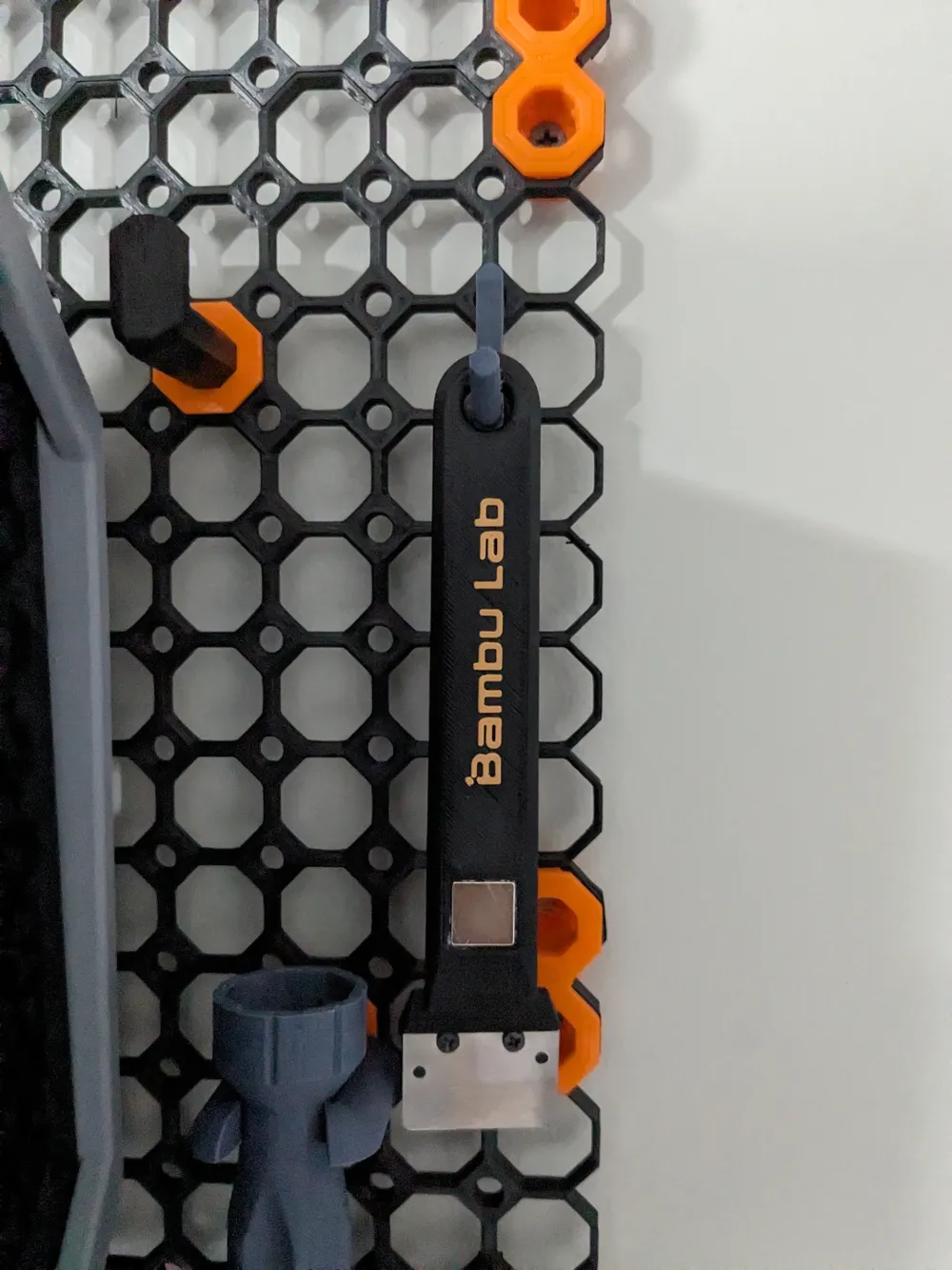 Bambu Scraper Grip Flipped blade stronger magnet Remixed by ...