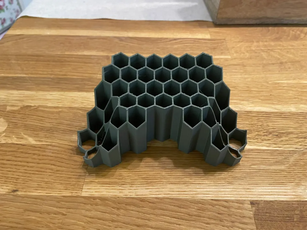 hexagonal switch pro controller stand by jlbsck - MakerWorld