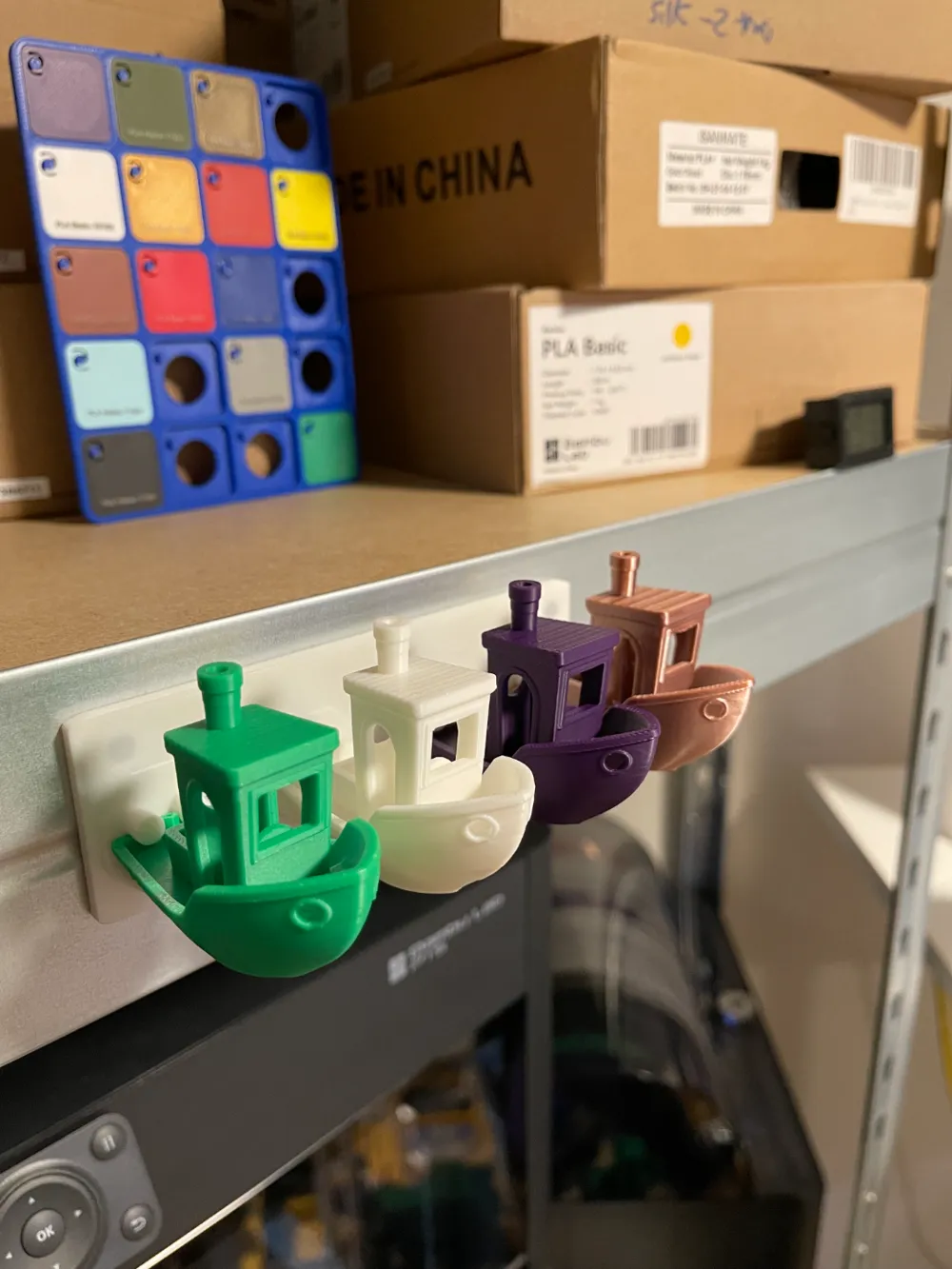 Magnetic Benchy Holder/Mount/Display (AMS Help!) - Free 3D Print Model ...