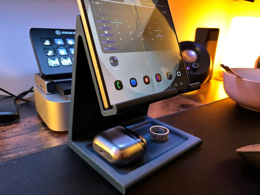 Z Fold Stand - Free 3D Print Model - MakerWorld