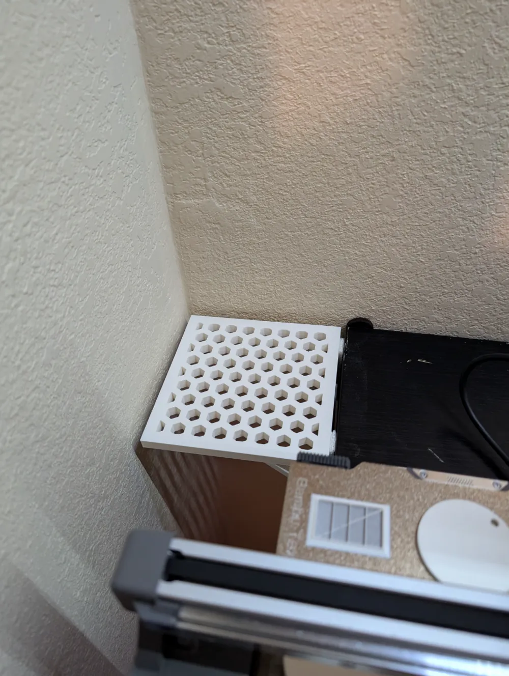 No screws shelf / desk extender by Layer LinesMakerWorld: Download Free ...