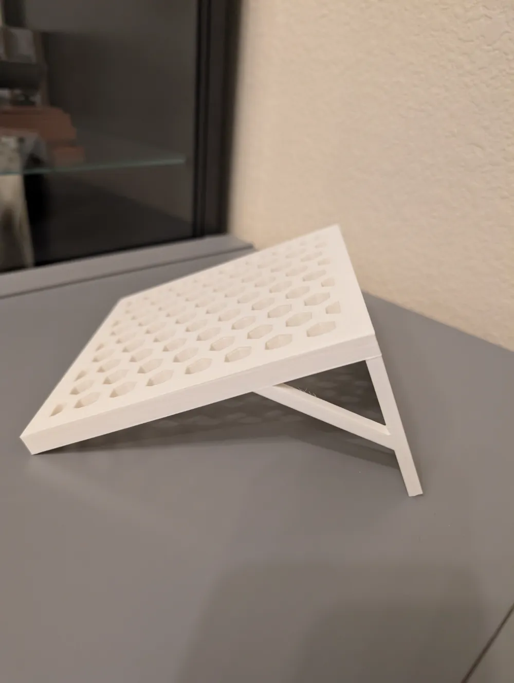 No screws shelf / desk extender by Layer LinesMakerWorld: Download Free ...