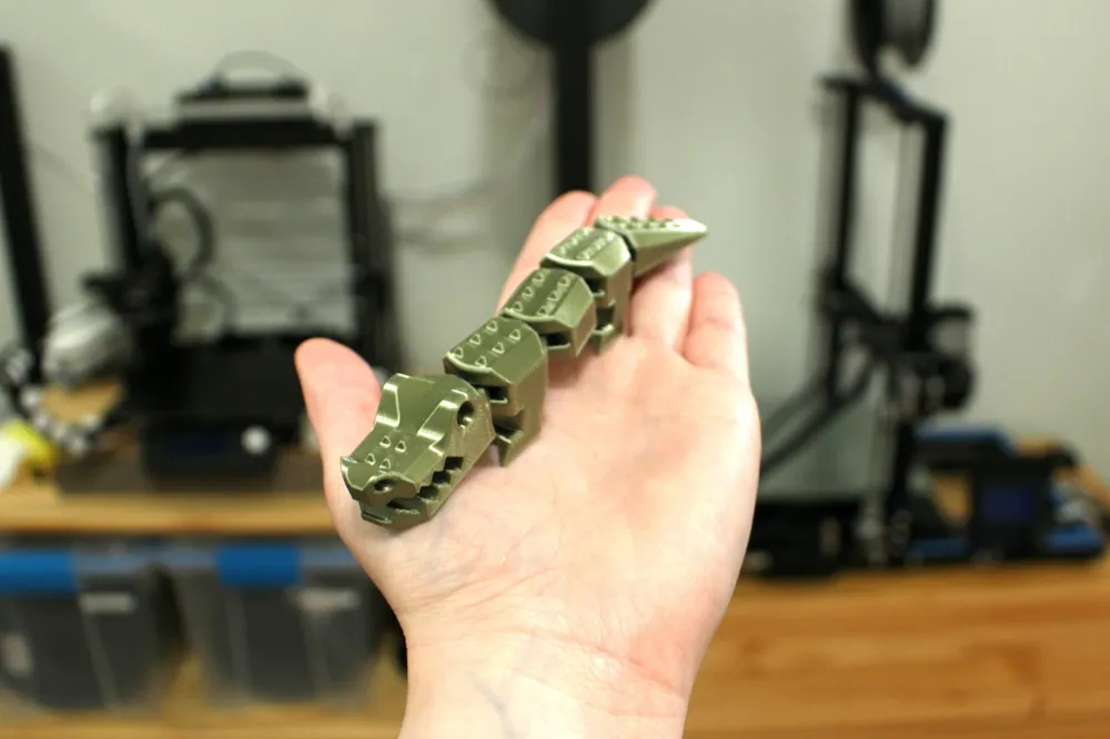 Flexi-gator by Julia Ebert MakerWorld: Download Free 3D Models