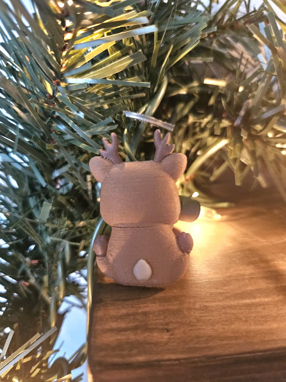 Rudolph Reindeer Peak-a-Boo Phone buddy - Free 3D Print Model - MakerWorld