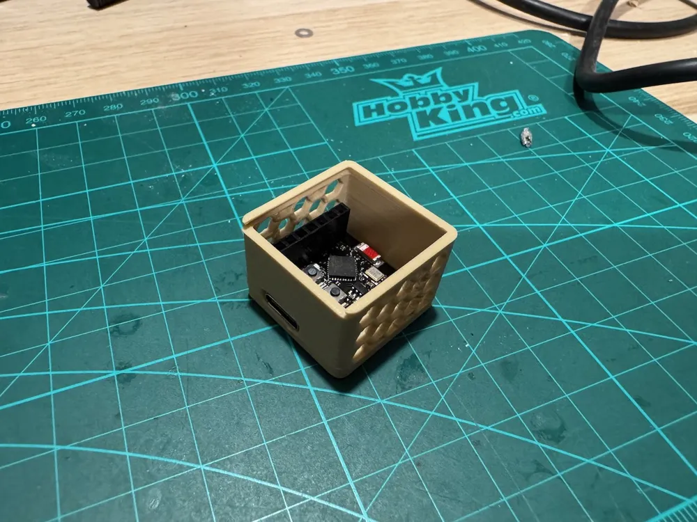 ESP32 C3 Super Mini + SCD4x CO2 sensor enclosure by Olex MakerWorld ...