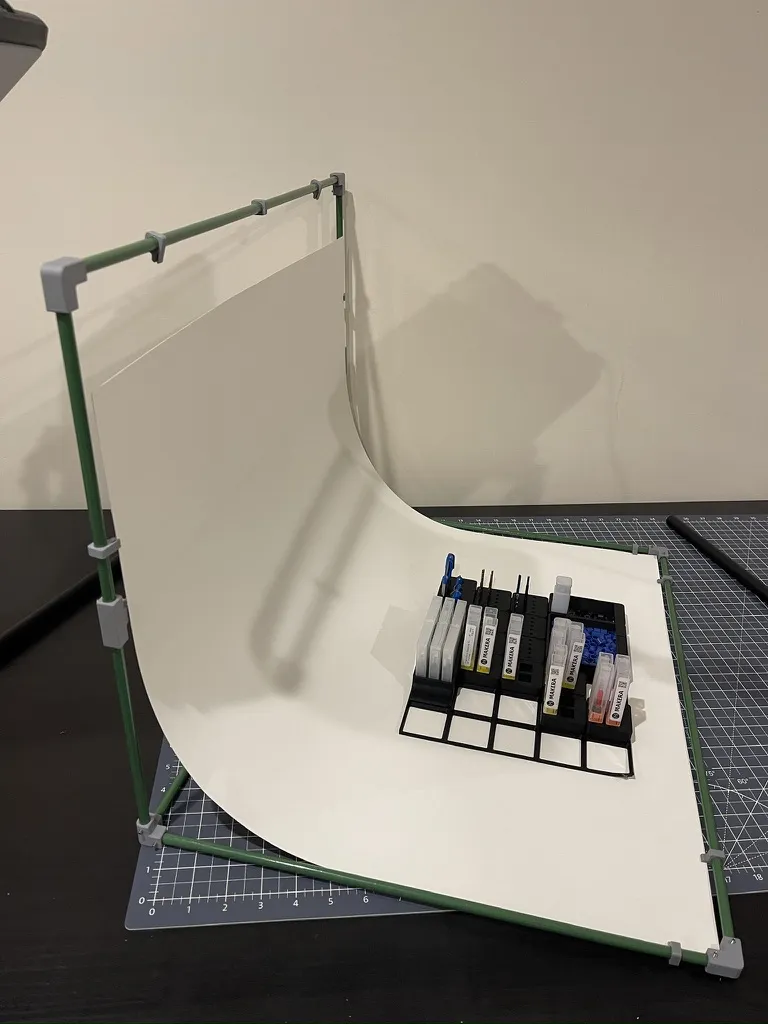 DIY Photo Backdrop using Dollar Store Poster Board - Free 3D Print ...