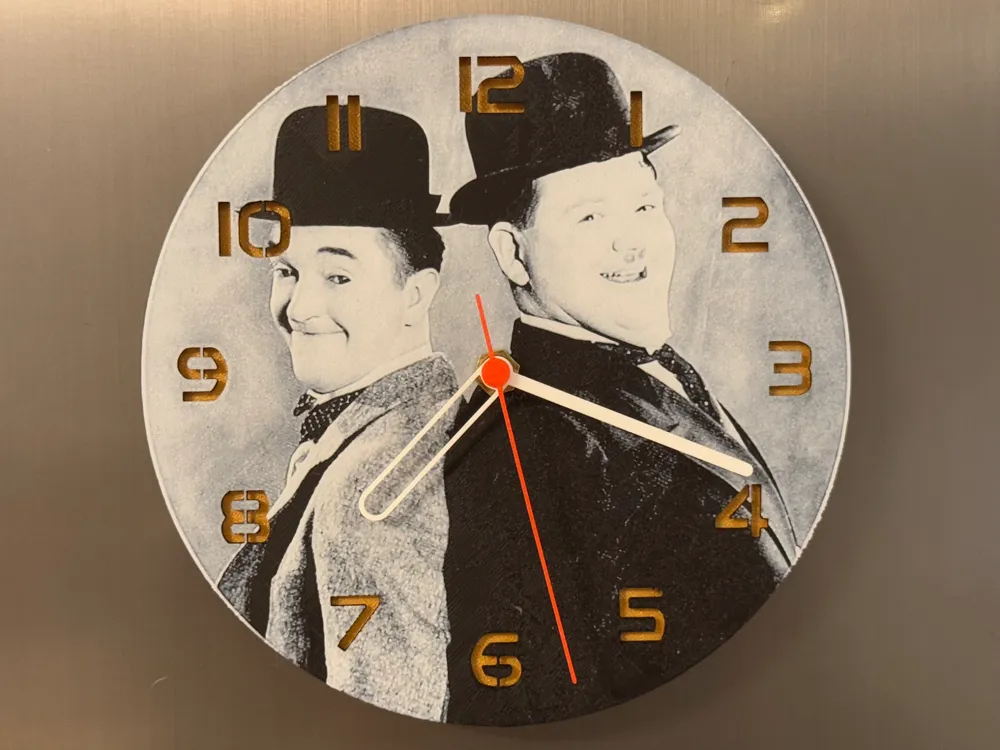 wall / desk clock Laurel und Hardy by cP3D - MakerWorld
