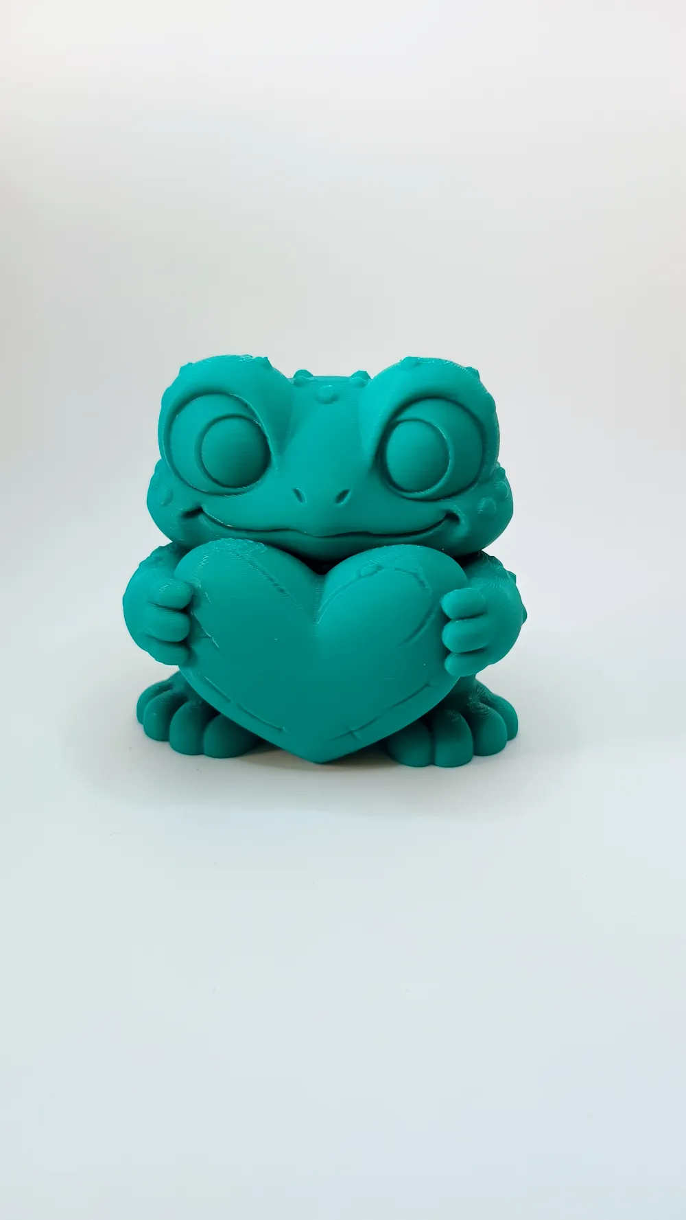 Heart Frog of Happiness Hug - Free 3D Print Model - MakerWorld