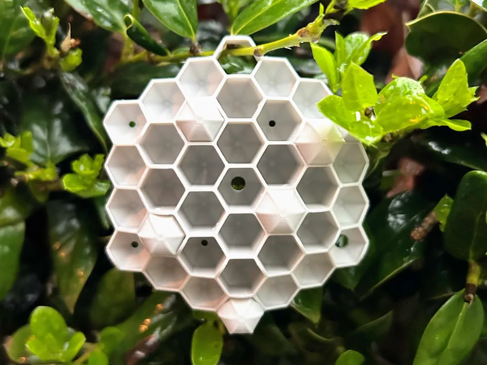 Realistic RED WASP Deterrent by cl@ytr0n MakerWorld: Download Free 3D ...