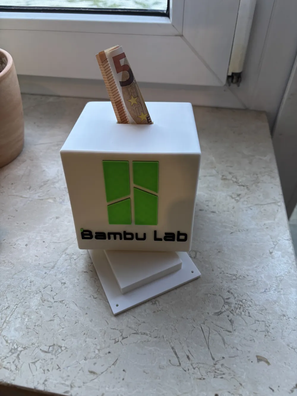 Bambulab Piggy Bank - Free 3D Print Model - MakerWorld
