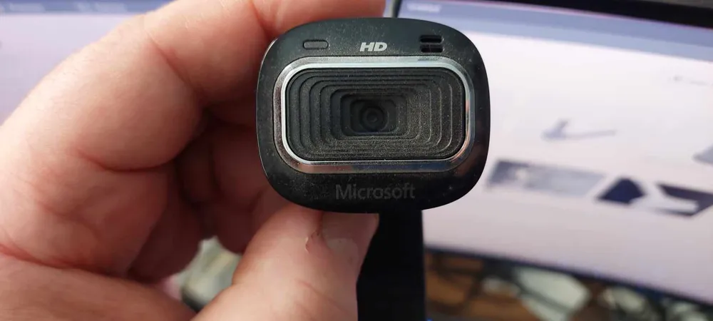 Microsoft Lifecam HD-3000 privacy cover by BLEVE - MakerWorld