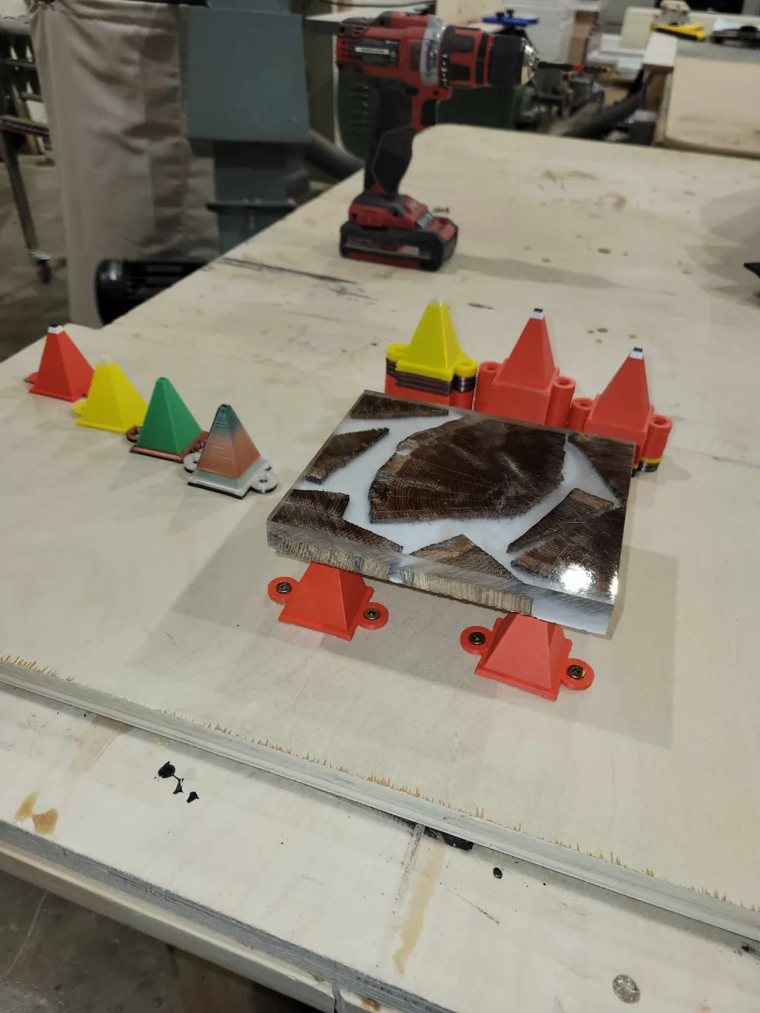 Finishing Cones / Paint Pyramids 10 pce - Free 3D Print Model - MakerWorld