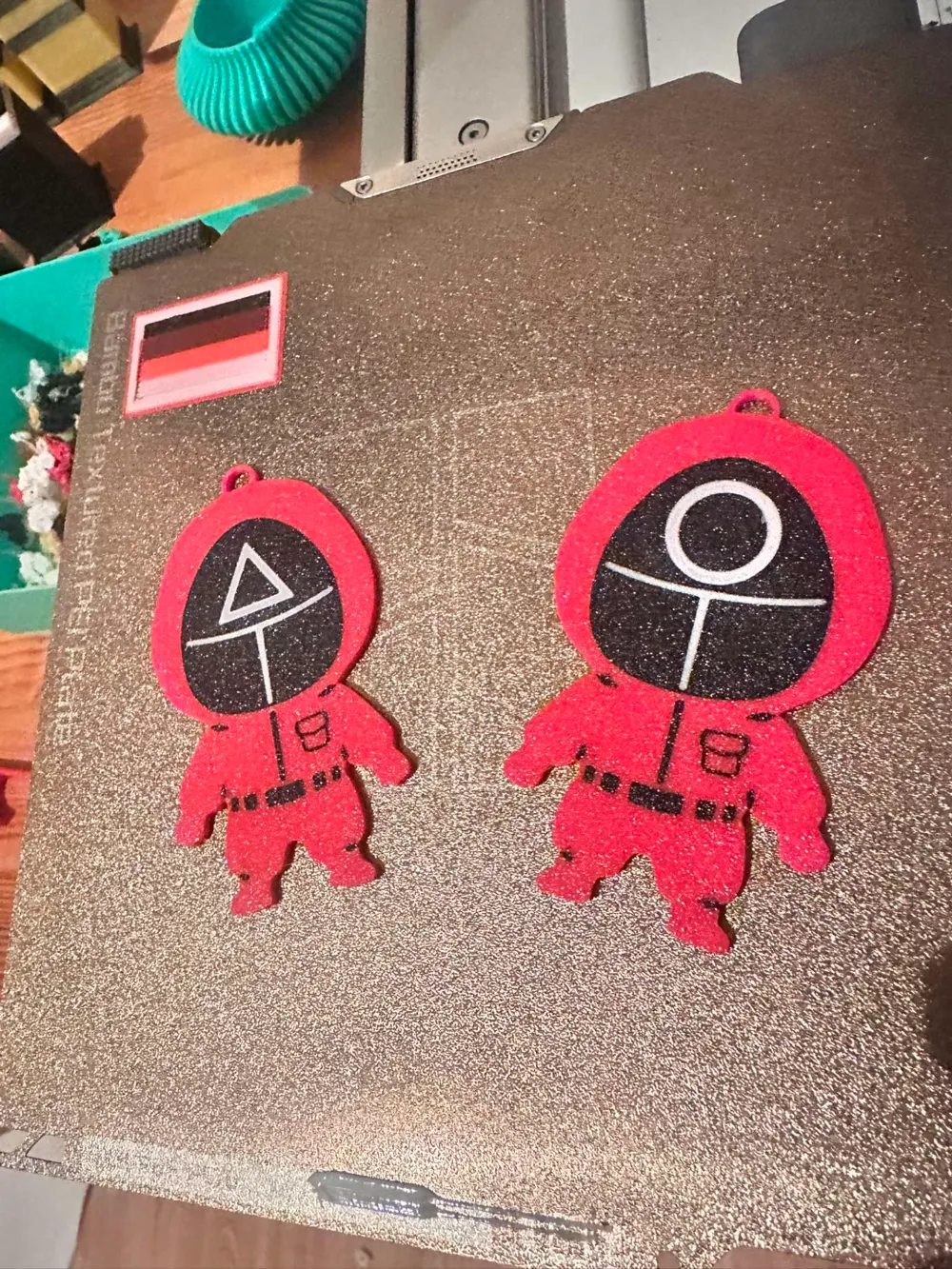 Squid game multicolor keychain by hajdua93 - MakerWorld