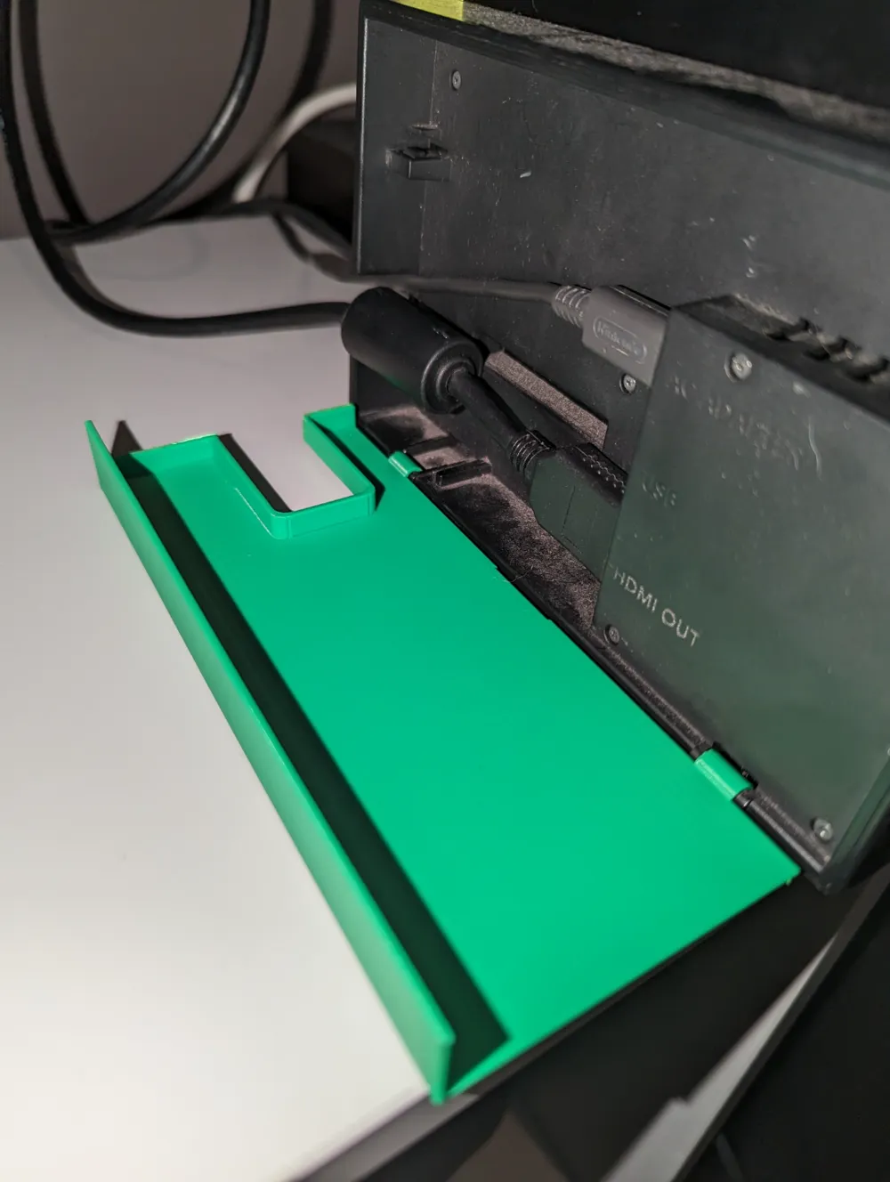 Switch Dock Plate for EMI HDMI rings by coulon.sean - MakerWorld