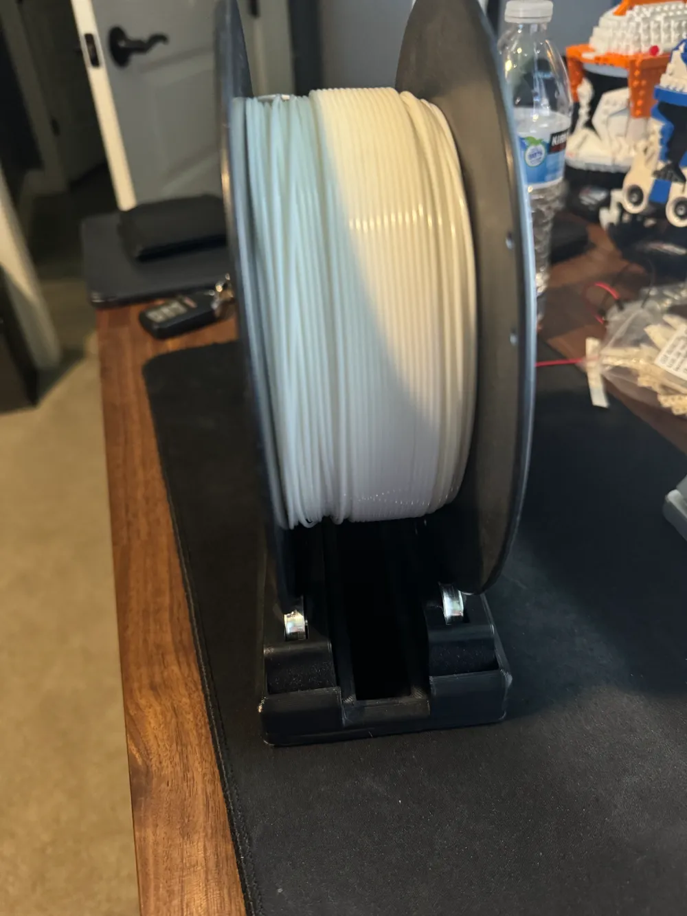 Filament Roller For 1kg Rolls by Ni31s3n - MakerWorld