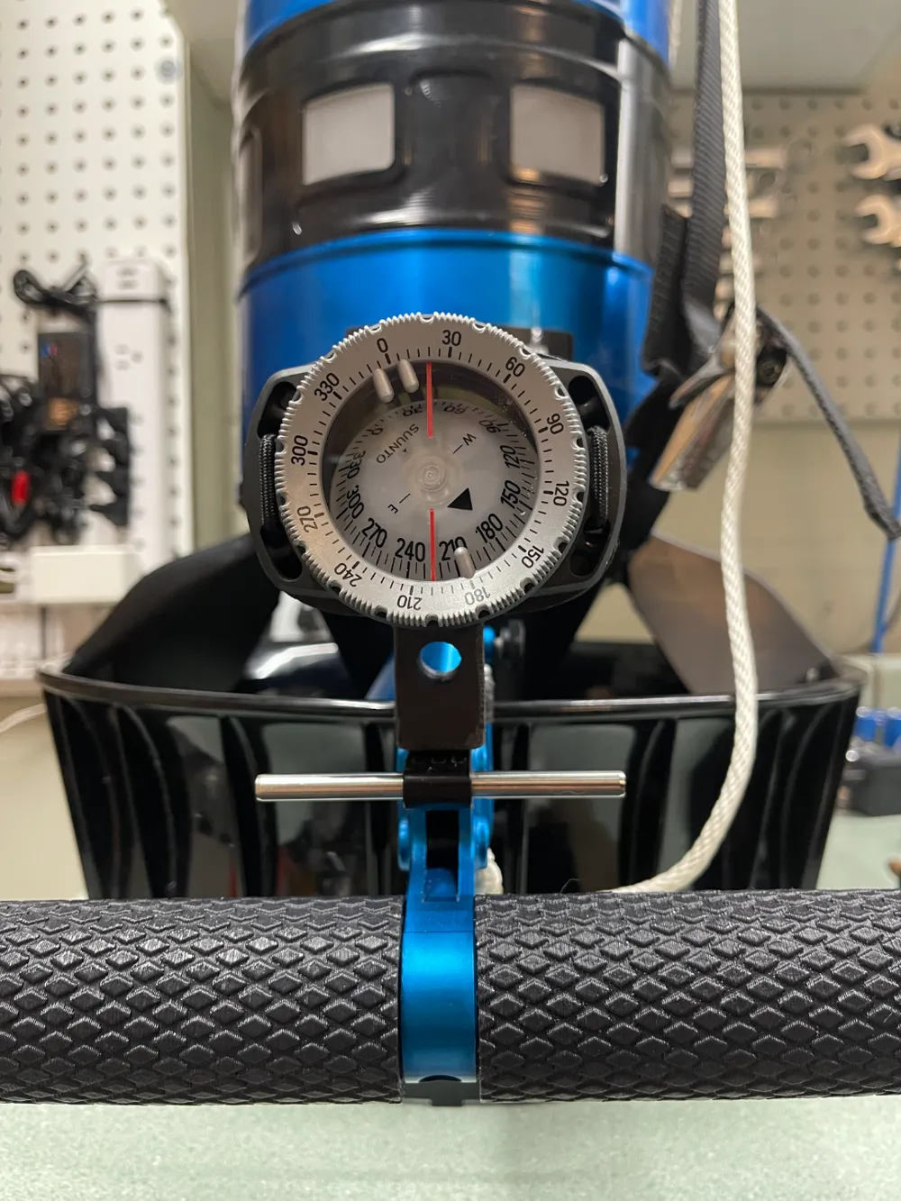 CudaX compass holder by scubapeks - MakerWorld