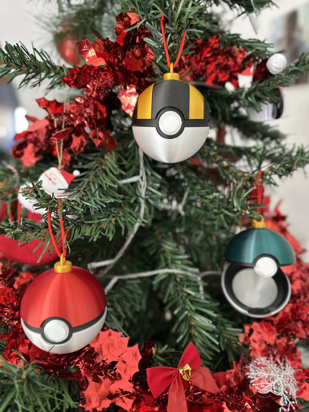 Ultra Ball-Christmas Ornament-Pokeball Functional by Torikami ...