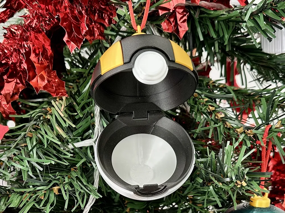 Ultra Ball-Christmas Ornament-Pokeball Functional - Free 3D Print Model ...